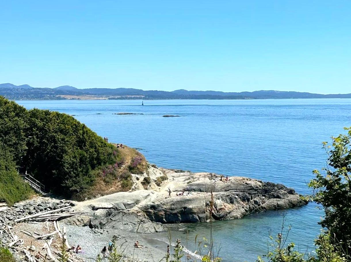 Discover the Scenic Beauty and Activities at Victoria Point, Queensland